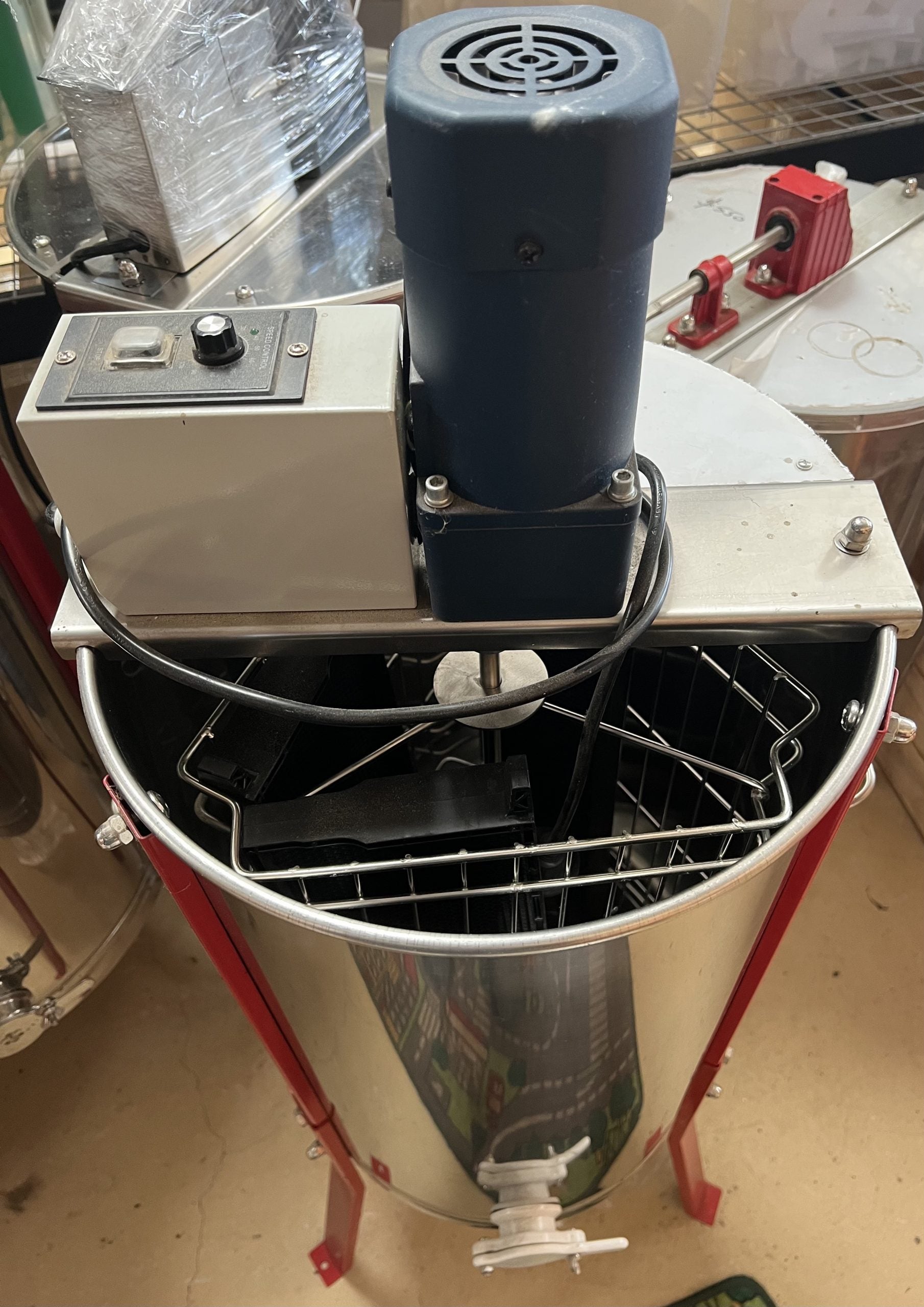 Electric Honey Extractors | Edmonds Honey